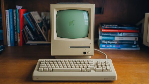 The Story of Apple Computers: A Fascinating Journey - storytellingco